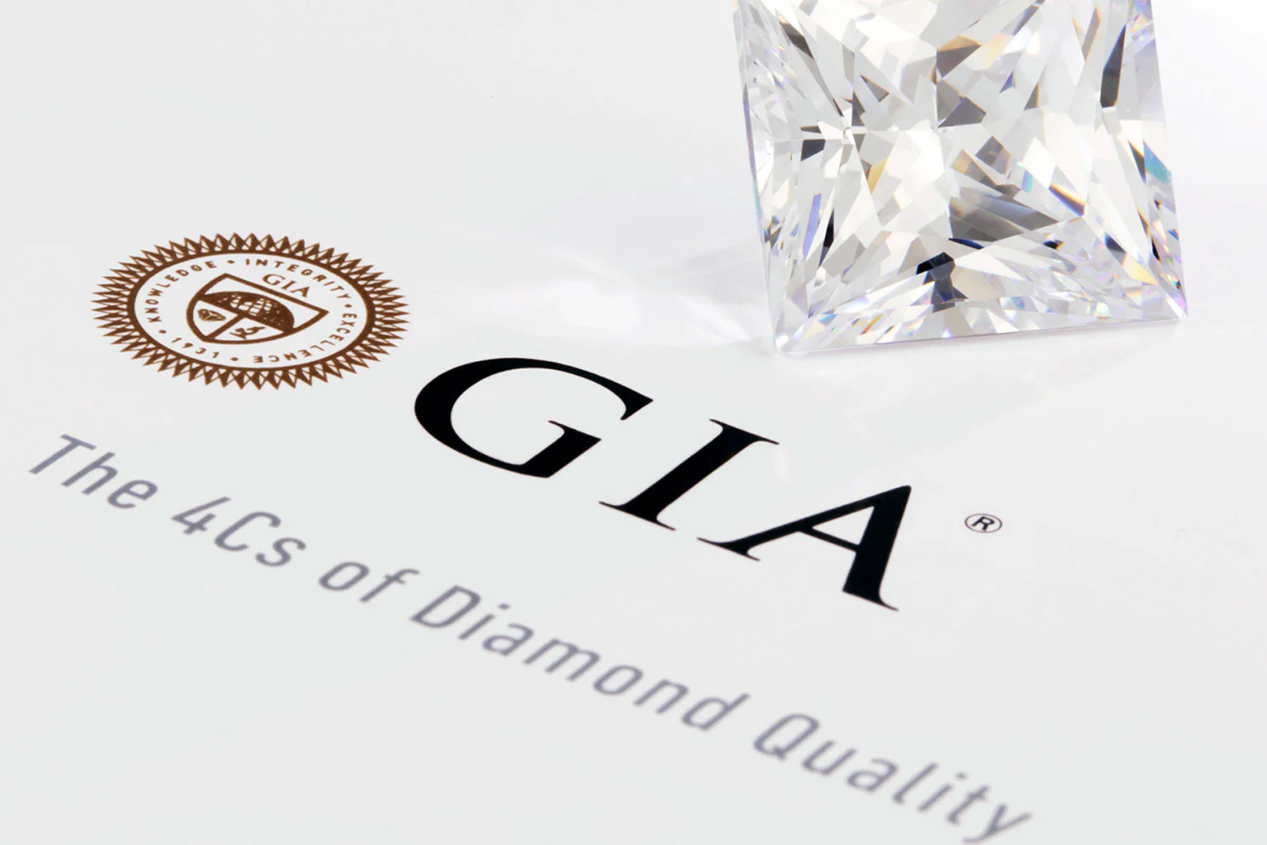 Diamond Certification - Samuel Kleinberg